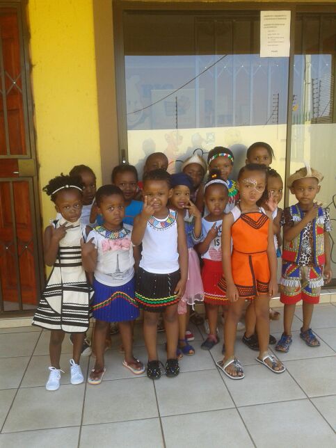 Big Bear Creche - Gallery